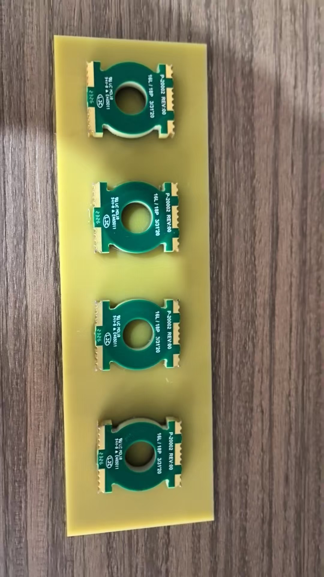 White Silkscreen Power Supply Printed Circuit Board FR4 Material ...